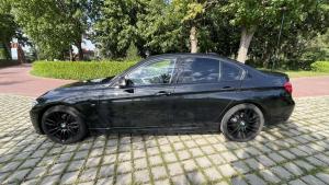Black BMW 320 2014 in Birzai, with an engine capacity of 2.00 L and mileage of 295 thousand km for 10650 €, photo 21 on AUTOMOTO.COM.LV
