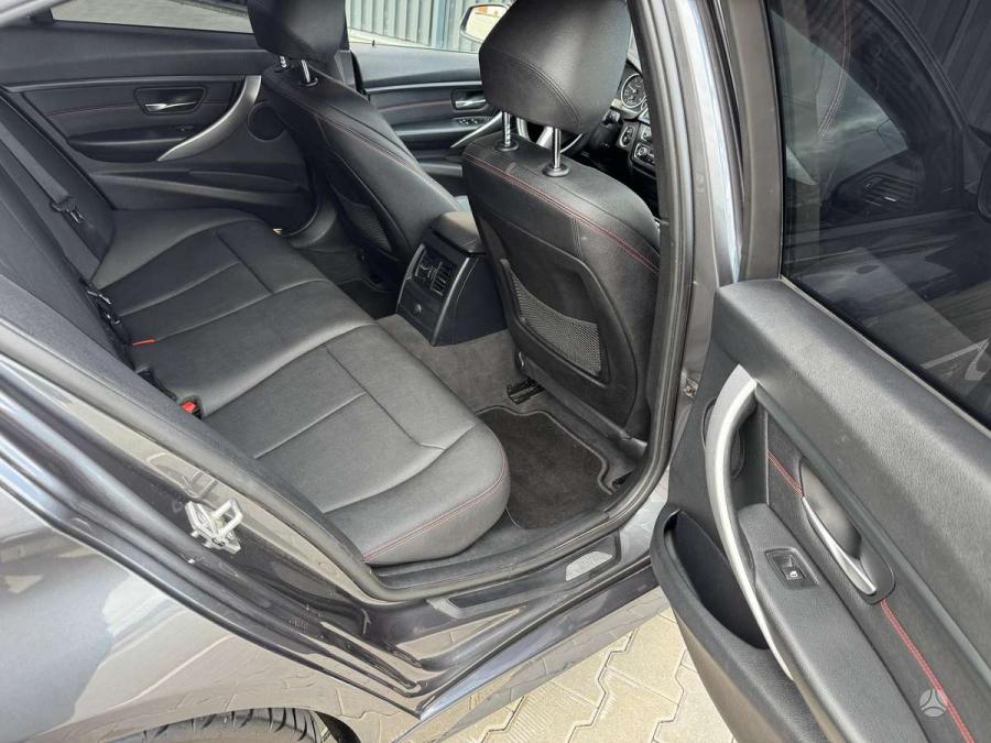 Black BMW 320 2014 in Kaunas, with an engine capacity of 2.00 L and mileage of 193 thousand km for 12800 €, photo 15 on AUTOMOTO.COM.LV