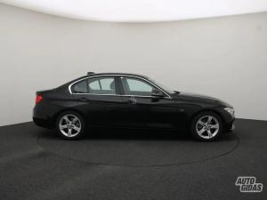 Melns BMW 320 2015 Viļņa, ar dzinēja tilpumu 2.00 L un nobraukumu 227 tūkst. km par 12499 €, foto 10 vietnē AUTOMOTO.COM.LV