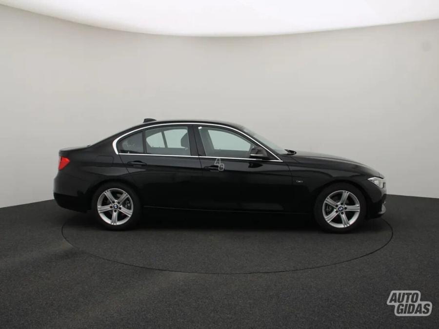 Melns BMW 320 2015 Viļņa, ar dzinēja tilpumu 2.00 L un nobraukumu 227 tūkst. km par 12499 €, foto 10 vietnē AUTOMOTO.COM.LV