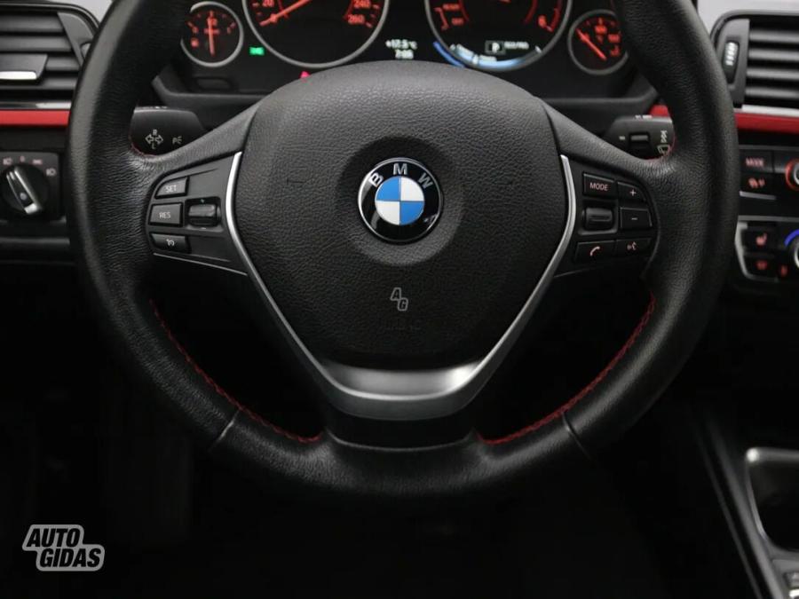 Melns BMW 320 2015 Viļņa, ar dzinēja tilpumu 2.00 L un nobraukumu 227 tūkst. km par 12499 €, foto 19 vietnē AUTOMOTO.COM.LV