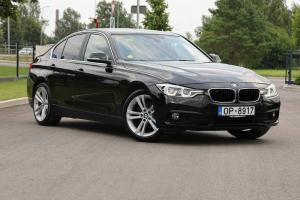 Black BMW 320 2015 in Jelgava, with an engine capacity of 2.00 L and mileage of 263 thousand km for 11750 €, photo 4 on AUTOMOTO.COM.LV