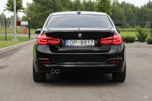 Black BMW 320 2015 in Jelgava, with an engine capacity of 2.00 L and mileage of 263 thousand km for 11750 €, photo 6 on AUTOMOTO.COM.LV
