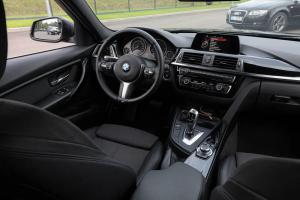 Black BMW 320 2015 in Jelgava, with an engine capacity of 2.00 L and mileage of 263 thousand km for 11750 €, photo 13 on AUTOMOTO.COM.LV