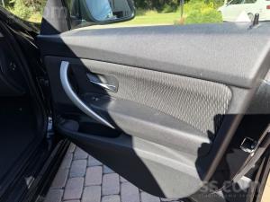 Black BMW 320 2015 in Riga, with an engine capacity of 2.00 L and mileage of 200 thousand km for 12000 €, photo 10 on AUTOMOTO.COM.LV