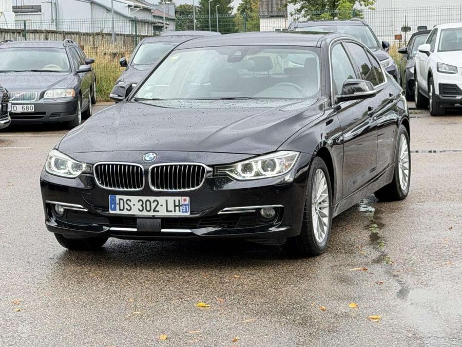 Melns BMW 320 2015 Viļņa, ar dzinēja tilpumu 2.00 L un nobraukumu 215 tūkst. km par 10990 €, foto 4 vietnē AUTOMOTO.COM.LV