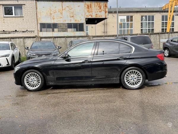 Black BMW 320 2015 in Vilnius, with an engine capacity of 2.00 L and mileage of 215 thousand km for 10990 €, photo 6 on AUTOMOTO.COM.LV