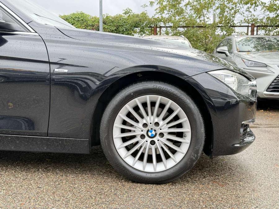 Melns BMW 320 2015 Viļņa, ar dzinēja tilpumu 2.00 L un nobraukumu 215 tūkst. km par 10990 €, foto 10 vietnē AUTOMOTO.COM.LV