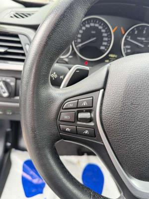 Melns BMW 320 2015 Viļņa, ar dzinēja tilpumu 2.00 L un nobraukumu 215 tūkst. km par 10990 €, foto 25 vietnē AUTOMOTO.COM.LV