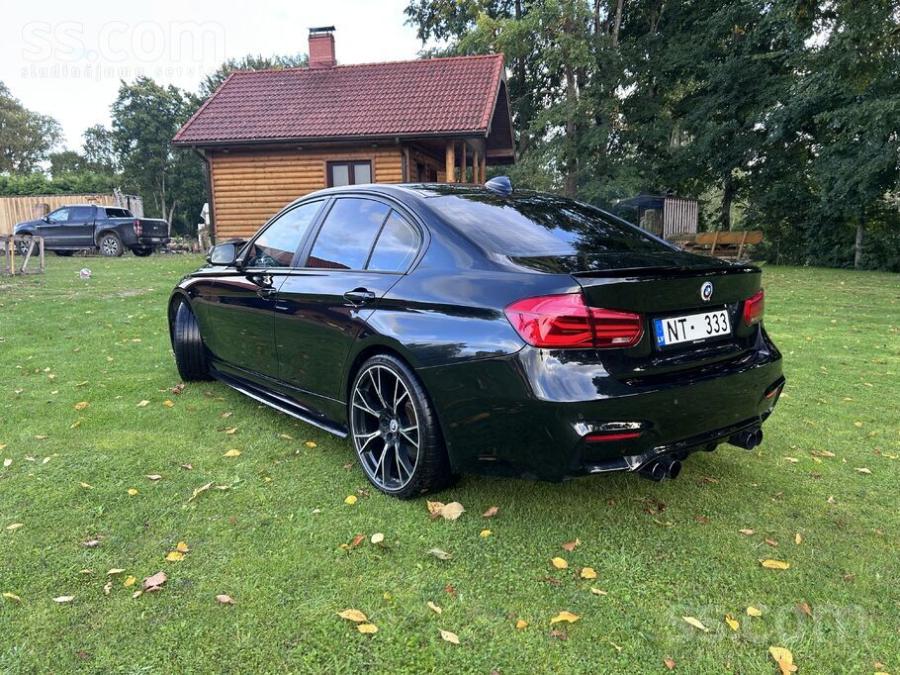 Black BMW 320 2015 in Riga, with an engine capacity of 2.00 L and mileage of 200 thousand km for 17500 €, photo 3 on AUTOMOTO.COM.LV