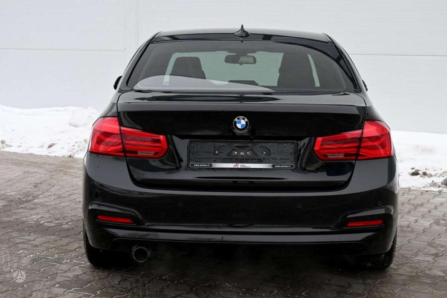 Black BMW 320 2016 in Kretinga, with an engine capacity of 2.00 L and mileage of 144 thousand km for 12499 €, photo 7 on AUTOMOTO.COM.LV