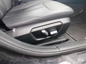 Black BMW 320 2016 in Avizieniai, with an engine capacity of 2.00 L and mileage of 215 thousand km for 11300 €, photo 13 on AUTOMOTO.COM.LV