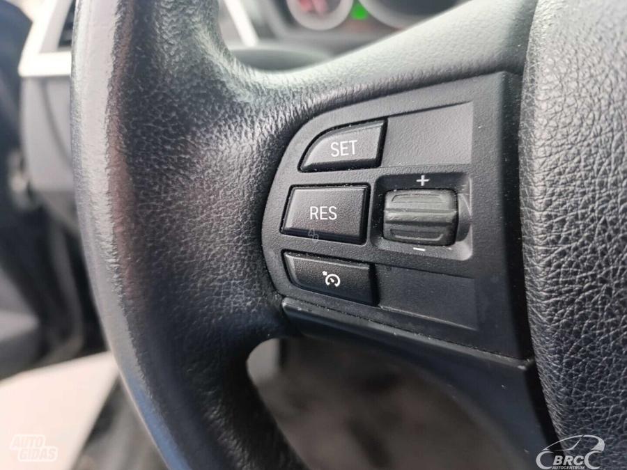 Black BMW 320 2016 in Avizieniai, with an engine capacity of 2.00 L and mileage of 215 thousand km for 11300 €, photo 17 on AUTOMOTO.COM.LV