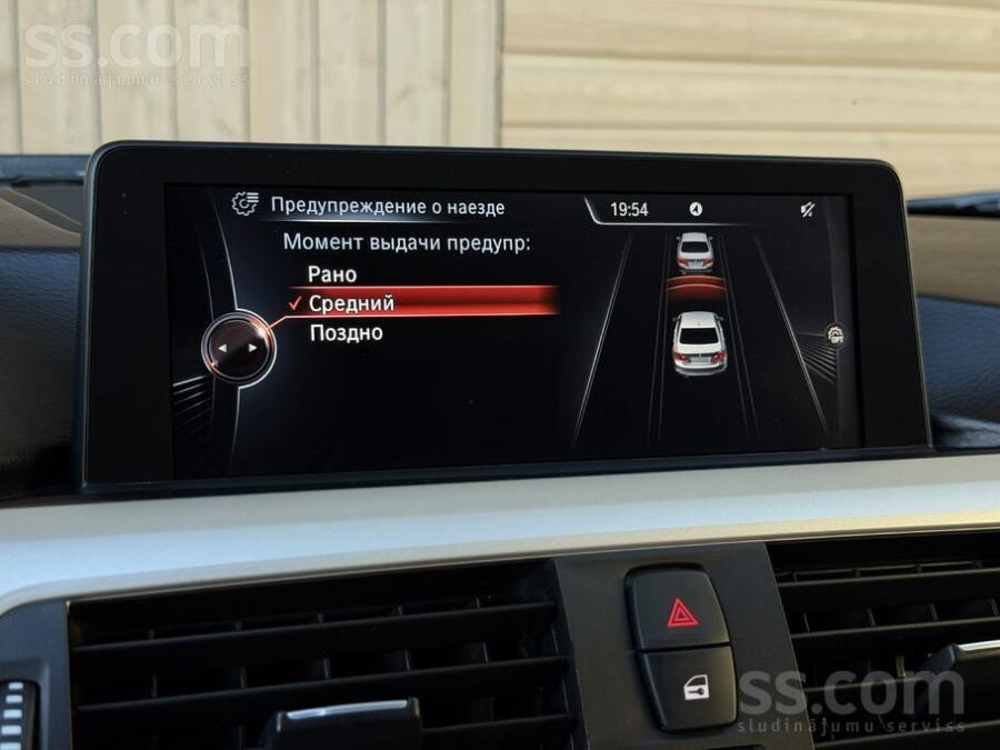 Black BMW 320 2016 in Jelgava, with an engine capacity of 2.00 L and mileage of 197 thousand km for 16990 €, photo 32 on AUTOMOTO.COM.LV