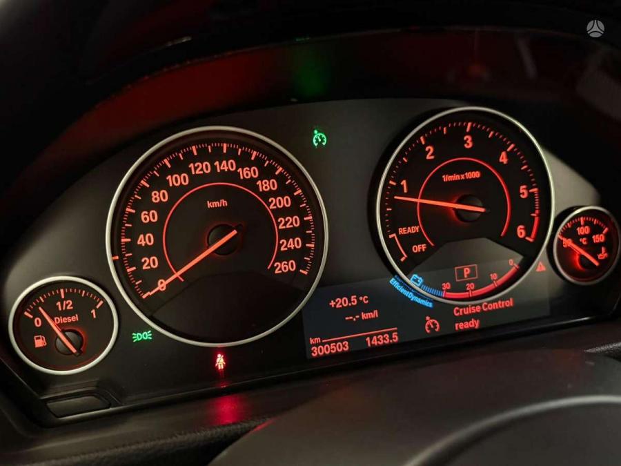 Black BMW 320 2016 in Marijampole, with an engine capacity of 2.00 L and mileage of 301 thousand km for 12499 €, photo 4 on AUTOMOTO.COM.LV