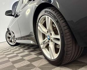 Black BMW 320 2016 in Marijampole, with an engine capacity of 2.00 L and mileage of 301 thousand km for 12499 €, photo 22 on AUTOMOTO.COM.LV