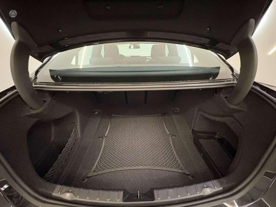 Black BMW 320 2016 in Marijampole, with an engine capacity of 2.00 L and mileage of 301 thousand km for 12499 €, photo 27 on AUTOMOTO.COM.LV