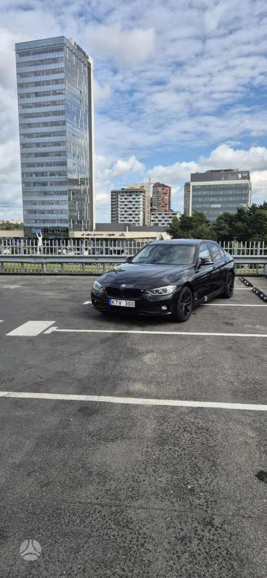 Black BMW 320 2016 in Vilnius, with an engine capacity of 2.00 L and mileage of 162 thousand km for 14000 €, photo 4 on AUTOMOTO.COM.LV