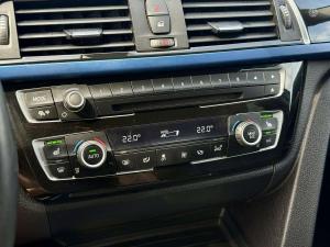 Melns BMW 320 2016 Šauļi, ar dzinēja tilpumu 2.00 L un nobraukumu 288 tūkst. km par 10700 €, foto 14 vietnē AUTOMOTO.COM.LV