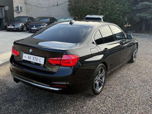 Melns BMW 320 2016 Kauņa, ar dzinēja tilpumu 2.00 L un nobraukumu 274 tūkst. km par 10700 €, foto 4 vietnē AUTOMOTO.COM.LV