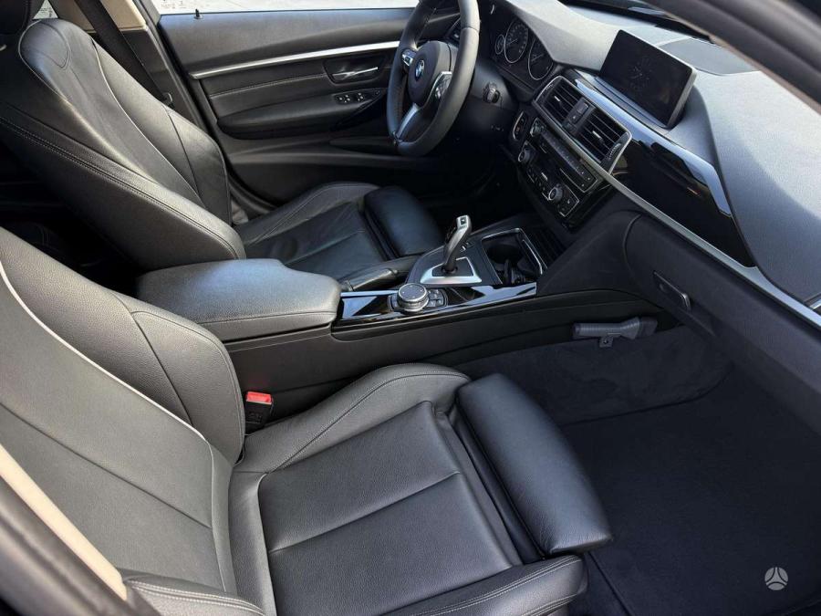 Black BMW 320 2016 in Kaunas, with an engine capacity of 2.00 L and mileage of 274 thousand km for 10700 €, photo 10 on AUTOMOTO.COM.LV