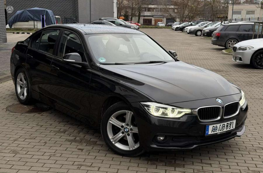 Black BMW 320 2017 in Vilnius, with an engine capacity of 2.00 L and mileage of 245 thousand km for 12999 €, photo 7 on AUTOMOTO.COM.LV