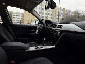 Black BMW 320 2017 in Vilnius, with an engine capacity of 2.00 L and mileage of 245 thousand km for 12999 €, photo 17 on AUTOMOTO.COM.LV