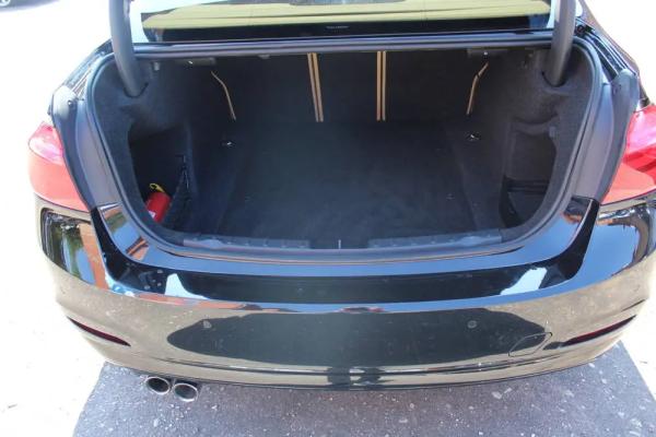 Melns BMW 320 2017 Liepāja, ar dzinēja tilpumu 2.00 L un nobraukumu 122 tūkst. km par 16750 €, foto 6 vietnē AUTOMOTO.COM.LV