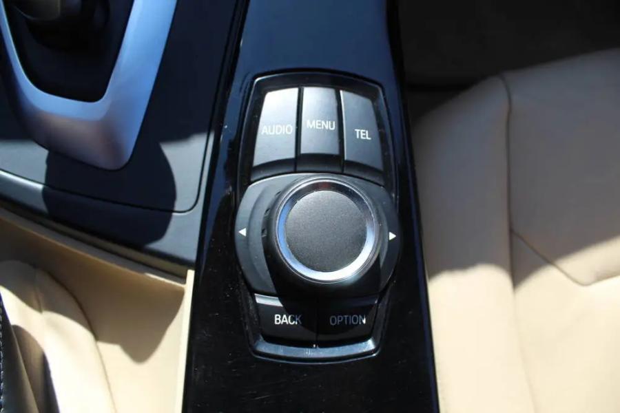 Black BMW 320 2017 in Liepaja, with an engine capacity of 2.00 L and mileage of 122 thousand km for 16750 €, photo 15 on AUTOMOTO.COM.LV