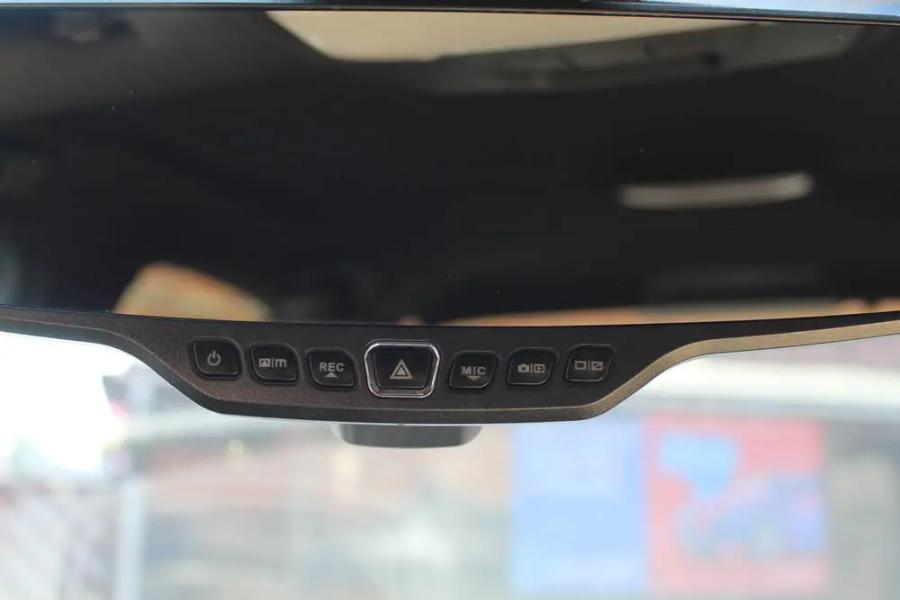 Black BMW 320 2017 in Liepaja, with an engine capacity of 2.00 L and mileage of 122 thousand km for 16750 €, photo 18 on AUTOMOTO.COM.LV