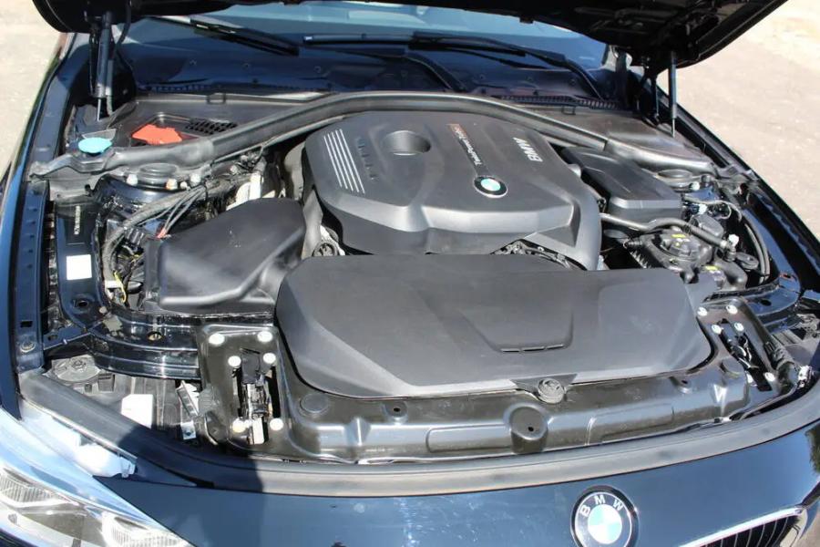 Black BMW 320 2017 in Liepaja, with an engine capacity of 2.00 L and mileage of 122 thousand km for 16750 €, photo 20 on AUTOMOTO.COM.LV