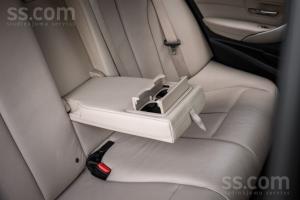Melns BMW 320 2017 Rīga, ar dzinēja tilpumu 2.00 L un nobraukumu 158 tūkst. km par 16550 €, foto 13 vietnē AUTOMOTO.COM.LV