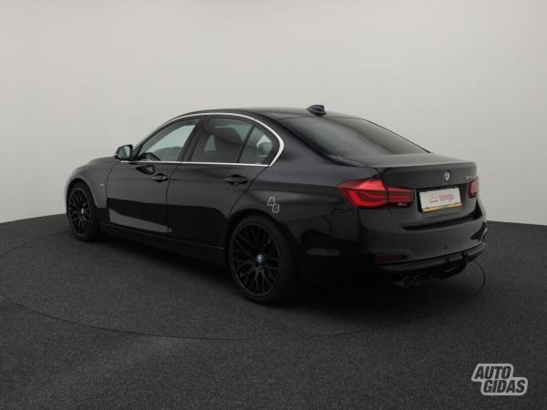 Black BMW 320 2018 in Vilnius, with an engine capacity of 2.00 L and mileage of 235 thousand km for 15499 €, photo 7 on AUTOMOTO.COM.LV