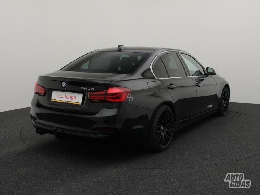Black BMW 320 2018 in Vilnius, with an engine capacity of 2.00 L and mileage of 235 thousand km for 15499 €, photo 8 on AUTOMOTO.COM.LV