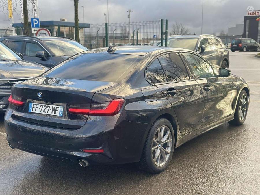 Black BMW 320 2019 in Klaipeda, with an engine capacity of 2.00 L and mileage of 249 thousand km for 19200 €, photo 4 on AUTOMOTO.COM.LV