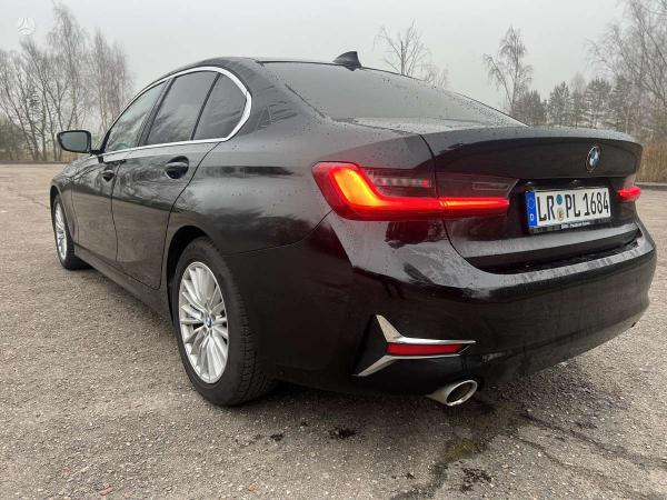 Black BMW 320 2019 in Kedainiai, with an engine capacity of 2.00 L and mileage of 197 thousand km for 21500 €, photo 5 on AUTOMOTO.COM.LV