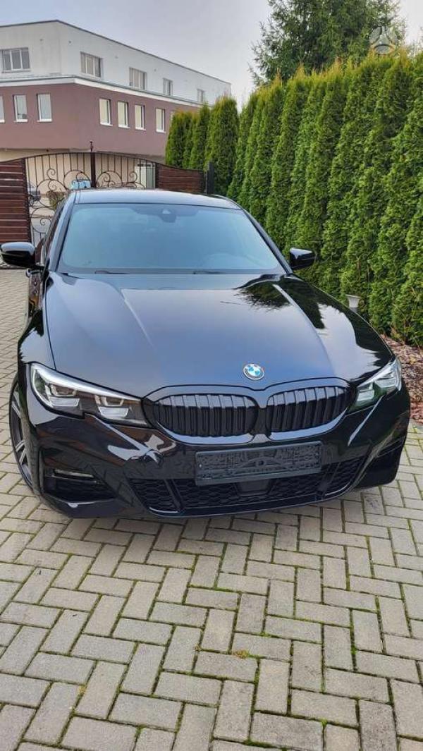 Black BMW 320 2019 in Plunge, with an engine capacity of 2.00 L and mileage of 150 thousand km for 22700 €, photo 6 on AUTOMOTO.COM.LV