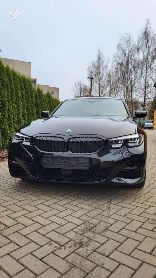Black BMW 320 2019 in Plunge, with an engine capacity of 2.00 L and mileage of 150 thousand km for 22700 €, photo 7 on AUTOMOTO.COM.LV