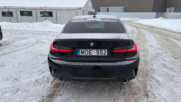 Melns BMW 320 2019 Kauņa, ar dzinēja tilpumu 2.00 L un nobraukumu 165 tūkst. km par 25900 €, foto 6 vietnē AUTOMOTO.COM.LV
