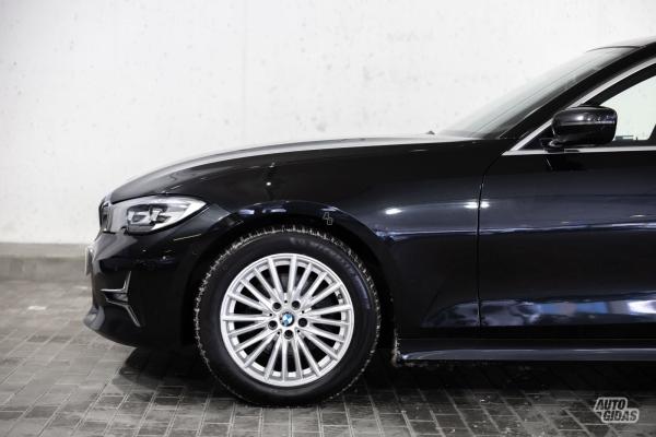 Melns BMW 320 2019 Viļņa, ar dzinēja tilpumu 2.00 L un nobraukumu 184 tūkst. km par 24331 €, foto 5 vietnē AUTOMOTO.COM.LV
