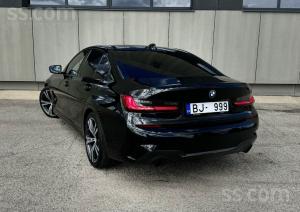 Black BMW 320 2019 in Riga, with an engine capacity of 2.00 L and mileage of 128 thousand km for 26400 €, photo 5 on AUTOMOTO.COM.LV