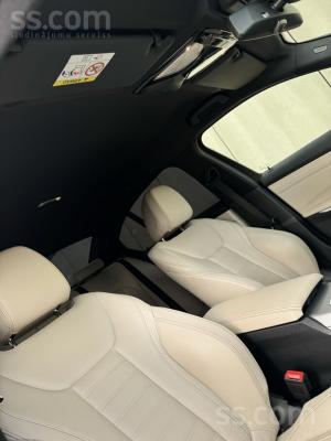 Black BMW 320 2019 in Riga, with an engine capacity of 2.00 L and mileage of 128 thousand km for 26400 €, photo 12 on AUTOMOTO.COM.LV