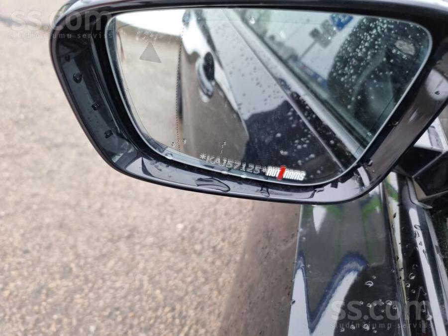 Black BMW 320 2019 in Riga, with an engine capacity of 2.00 L and mileage of 68 thousand km for 28500 €, photo 5 on AUTOMOTO.COM.LV