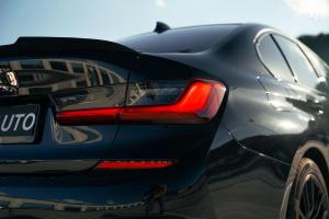 Black BMW 320 2019 in Vilnius, with an engine capacity of 2.00 L and mileage of 144 thousand km for 25500 €, photo 8 on AUTOMOTO.COM.LV