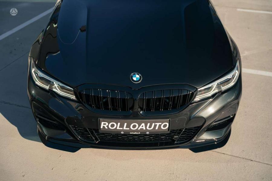 Black BMW 320 2019 in Vilnius, with an engine capacity of 2.00 L and mileage of 144 thousand km for 25500 €, photo 12 on AUTOMOTO.COM.LV