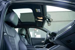 Black BMW 320 2019 in Vilnius, with an engine capacity of 2.00 L and mileage of 144 thousand km for 25500 €, photo 26 on AUTOMOTO.COM.LV
