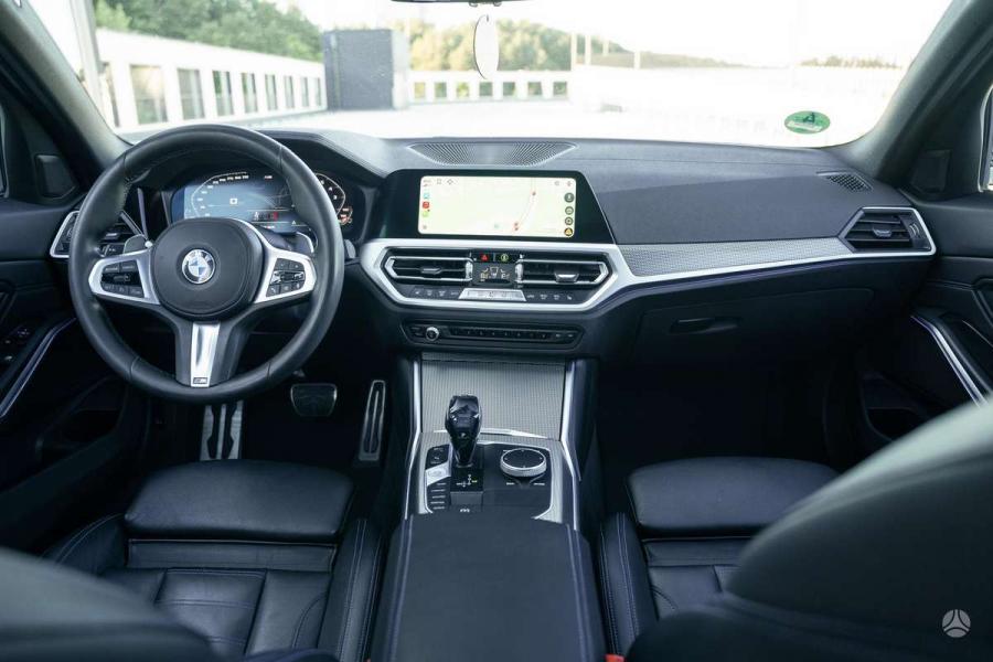 Black BMW 320 2019 in Vilnius, with an engine capacity of 2.00 L and mileage of 144 thousand km for 25500 €, photo 27 on AUTOMOTO.COM.LV