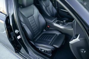 Black BMW 320 2019 in Vilnius, with an engine capacity of 2.00 L and mileage of 144 thousand km for 25500 €, photo 37 on AUTOMOTO.COM.LV