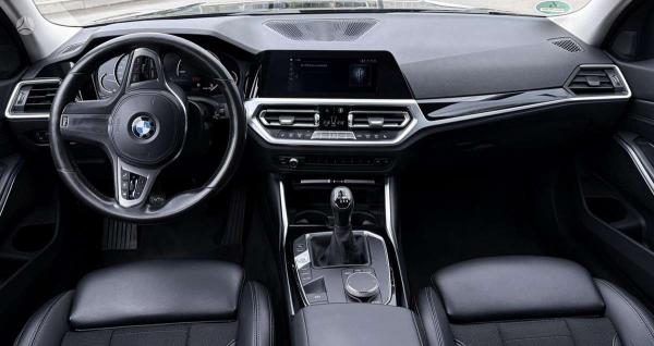 Black BMW 320 2019 in Marijampole, with an engine capacity of 2.00 L and mileage of 347 thousand km for 14500 €, photo 10 on AUTOMOTO.COM.LV