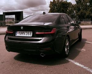 Melns BMW 320 2019 Marijampole, ar dzinēja tilpumu 2.00 L un nobraukumu 347 tūkst. km par 14500 €, foto 4 vietnē AUTOMOTO.COM.LV